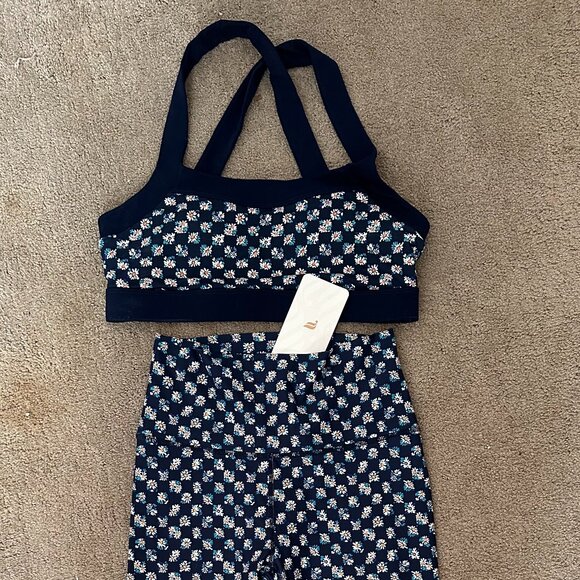 Fabletics | Pants & Jumpsuits | Fabletics Daisy Print Ultra High ...